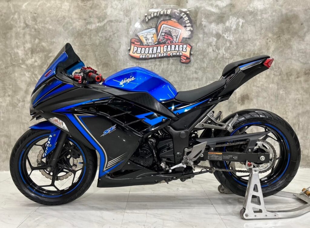 Kawasaki ninja 300cc ปี2016 สีน้ำเงินดำ » Phookha Garage